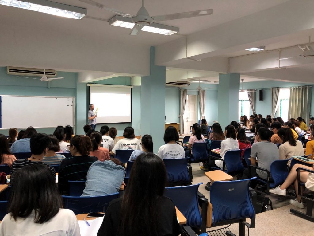 LINCS teaching mobility at Hanoi University (HANU) – Life in LINCS